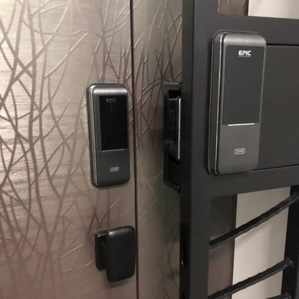 Epic Shine Smartphone Digital Lock with March 2019 HDB Fire Rated Main ...