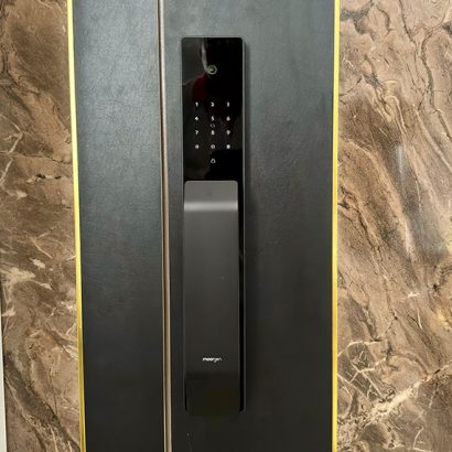 Moorgen T9 Swarovski Crystal Push Pull Digital Lock $1599 for Fire ...